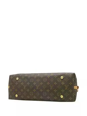 LOUIS VUITTON Monogram Carryall Mm Crossbody Bag