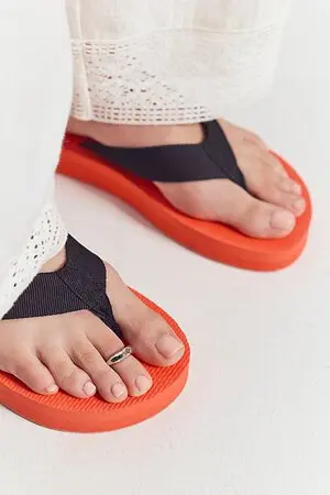 BRENDA GRANDS Fp X Penelope Waterproof Toe Ring
