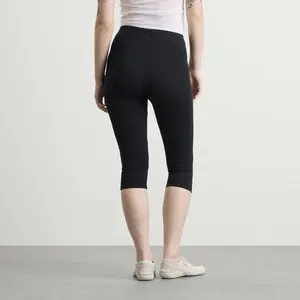 SKIMS Smooth Layers Capri