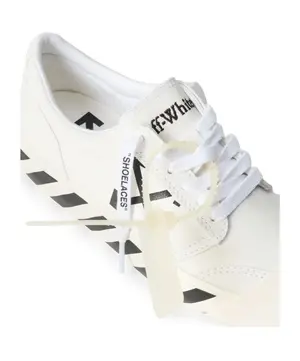 Off-White Vulcanized Low-top Sneakers