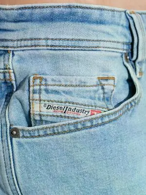 DIESEL® Larkee-beex 1986 Jeans