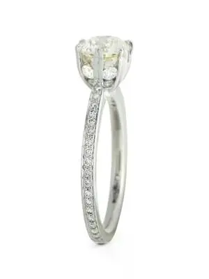 LB EXCLUSIVE Diamond Band Ring In Platinum