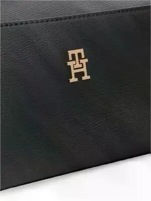 Tommy Hilfiger Logo Plaque Shoulder Bag