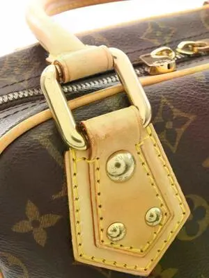LOUIS VUITTON Manhattan Pm Monogram Tote Bag