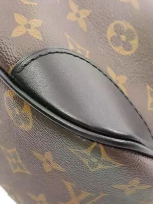 LOUIS VUITTON Boulogne Shoulder Bag