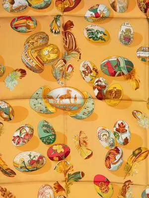 Hermès 20th Century Couvee D Silk Scarf 90 Scarves