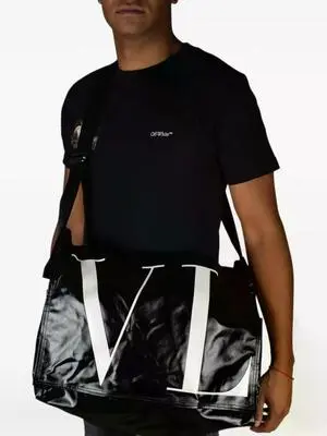 Valentino Garavani Large Vltn Messenger Bag