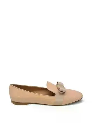 FERRAGAMO Scotty Pumps - Neutrals