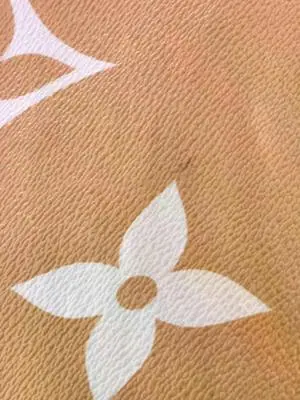 LOUIS VUITTON Speedy Bandouliere 25 Monogram Giant Satchel - Neutrals