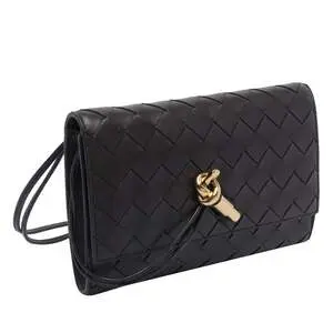 Bottega Veneta Andiamo Pouch On Strap - Brown