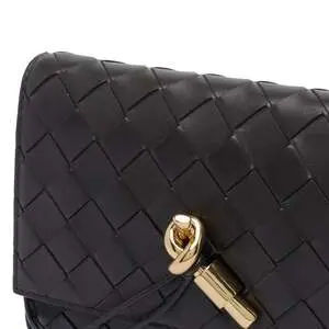 Bottega Veneta Andiamo Pouch On Strap - Brown