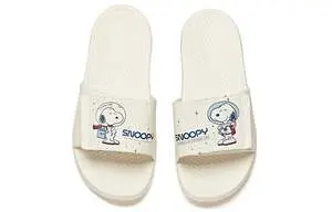 ANTA X Snoopy Graphic Slides