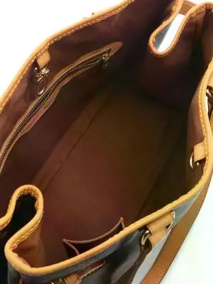 LOUIS VUITTON Monogram Batignolles Horizontal Shoulder Bag