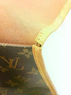 LOUIS VUITTON Beverly Monogram Tote Bag