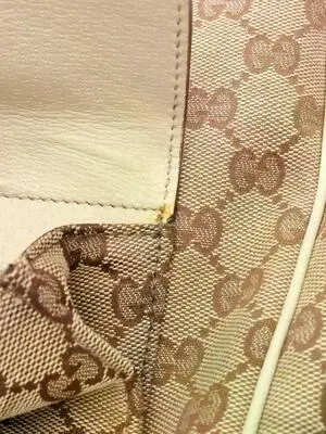 Gucci 2000s Abby Gg Supreme Canvas Shoulder Bag