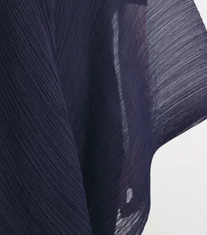 Issey Miyake Madame-t May Stole