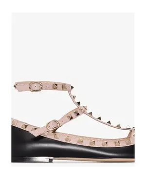 Valentino Garavani Rockstud Flat Pumps