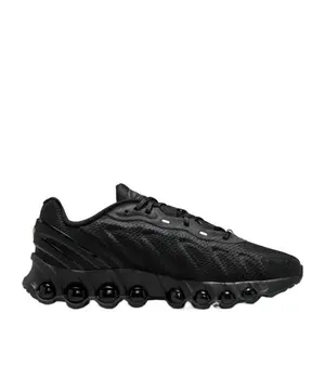Nike Max Dn8 Shoes