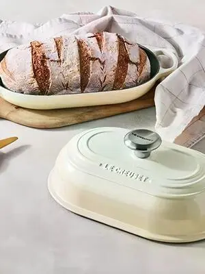 LE CREUSET Oval Bread Oven - Neutrals