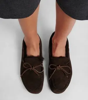 THE ROW Lucca Shearling-trimmed Suede Boat Shoes