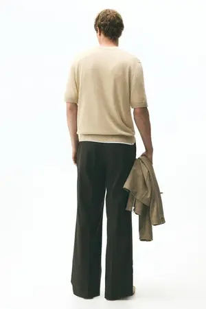 H&m Regular Fit Fine-knit V-neck T-shirt