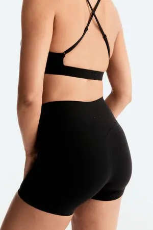 H&m Sports Sculptmove Hotpants - Black