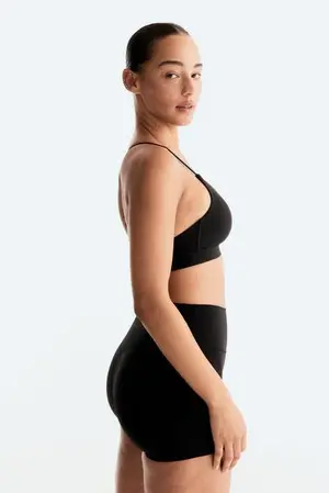 H&m Sports Sculptmove Hotpants - Black