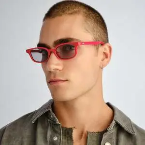 Le Specs Echelon