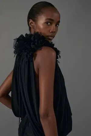 HEIRLOME Lizette Top With Removable Chantilly Lace Collar