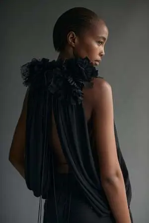 HEIRLOME Lizette Top With Removable Chantilly Lace Collar