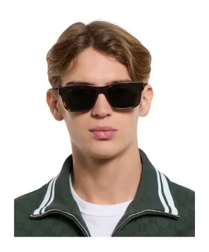 Gucci Rectangular Frame Sunglasses