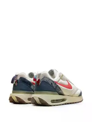 Nike Max Dawn Lace-up Sneakers - Neutrals