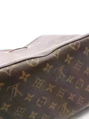 LOUIS VUITTON Monogram Néonoé Bucket Bag