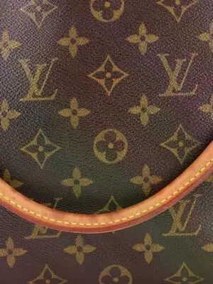 LOUIS VUITTON Monogram Canvas Gm Shoulder Bag - Brown
