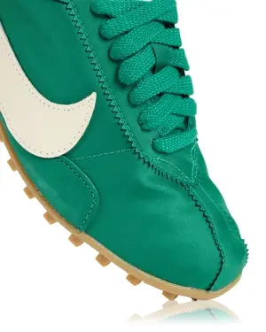 Nike Moon Runner Sneakers - Malachite/soft