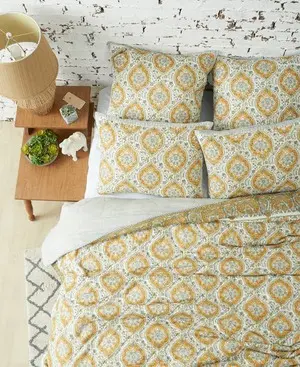 Carol & Frank Freddie Ochre Quilt - Yellow