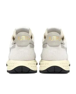 AUTRY Logo Patch Low Top Sneakers