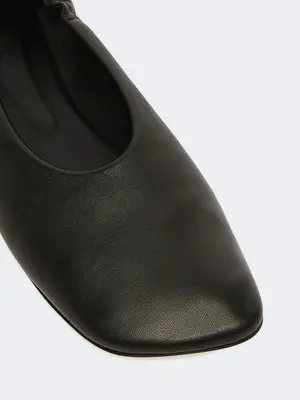 Sportmax Nuraghe Chain-detail Ballet Flats