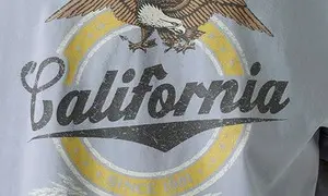 Guess California Graphic T-shirt