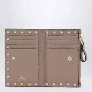 Valentino Garavani Powder Leather Rockstud Zip Card Holder - Pink