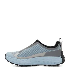 NORDA 003 Low-top Sneakers