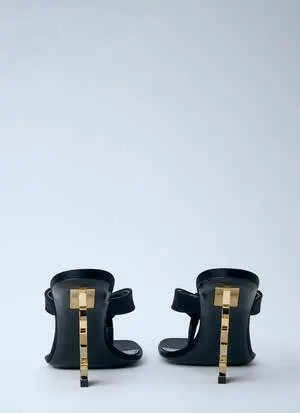 Saint Laurent Opyum Thong Sandals With Monogram Heel - Black