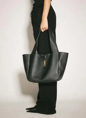 Saint Laurent Le 5 À 7 Bea Shoulder Bag - Black