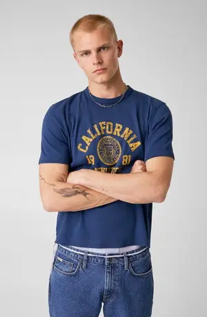Guess Sueded Jersey Graphic T-shirt