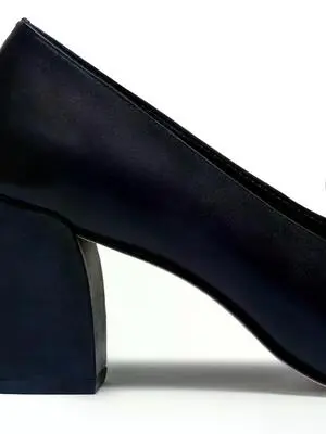 Bernardo Nevaeh Penny-slot Pumps - Black