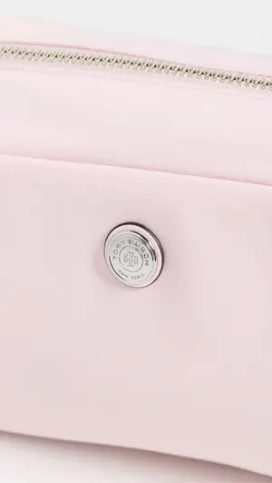 Tory Burch Twist Medium Cosmetic Case