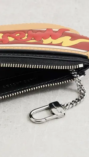 Marc Jacobs The Top Zip Wallet