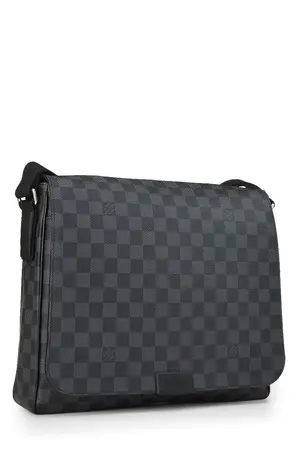 LOUIS VUITTON Damier Graphite District Messenger