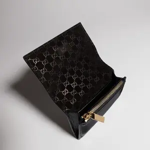 Gucci Bi-fold Card Case With Lettering Leather
