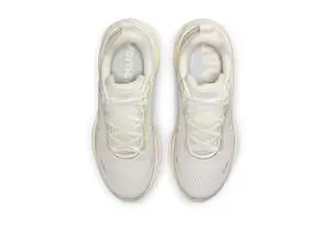 Nike Vomero 18 Essential Running Shoes - Bone